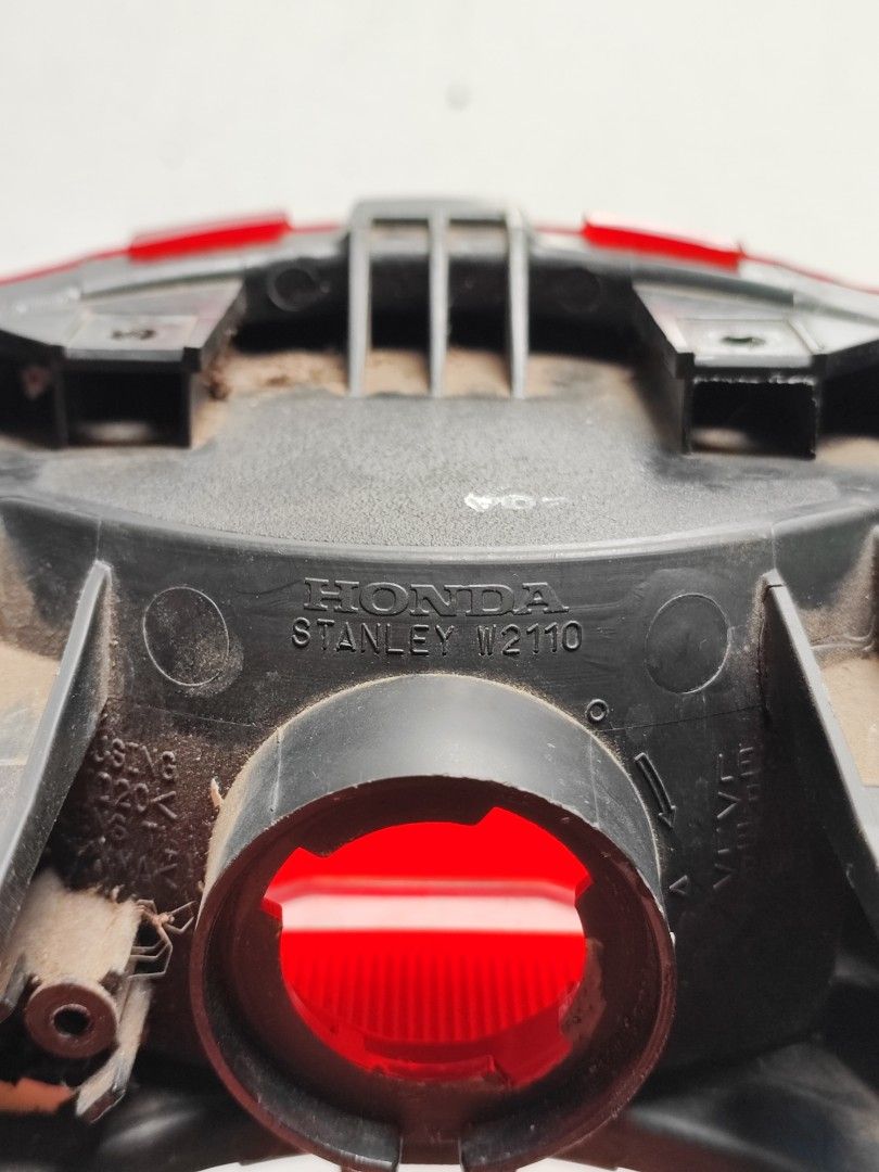 Lampu Belakang Stop Lamp Reflector LED Asli Bawaan Stanley Honda Vario ...