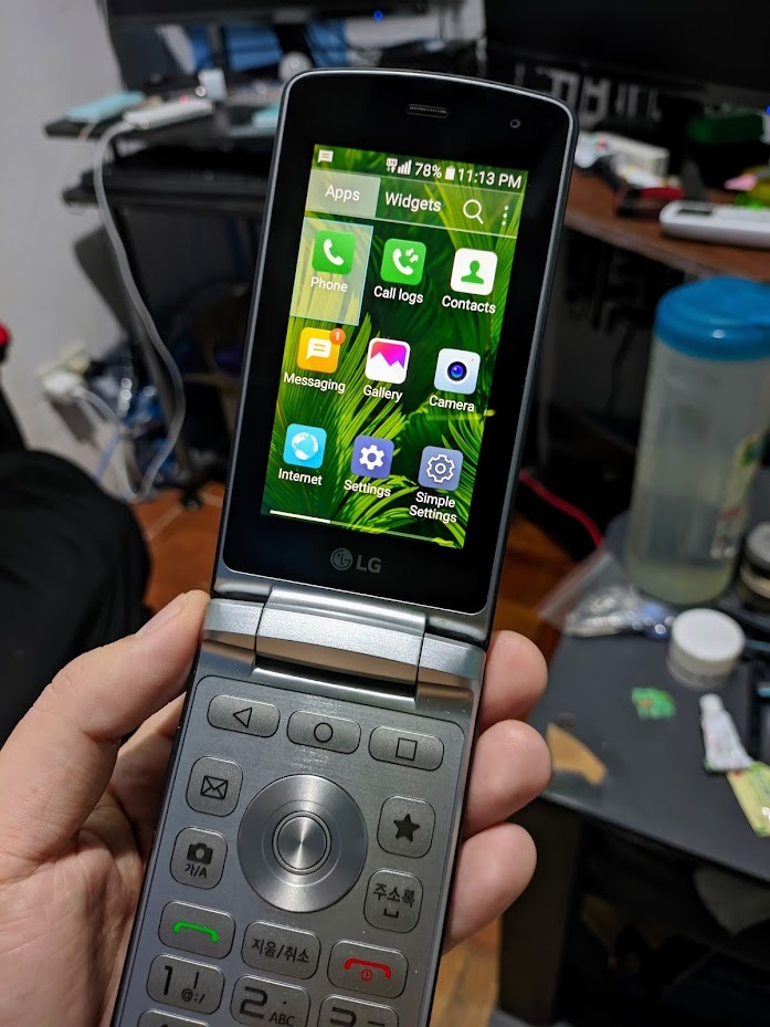 LG Smart Folder 16GB 2GB Ram Blue Complete, Mobile Phones & Gadgets ...