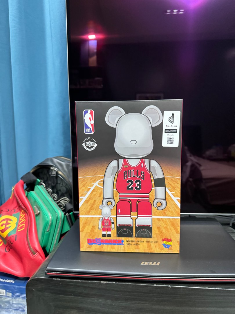 Michael Jordan (Last Shot) Bearbrick 400% & 100%, Hobbies & Toys, Toys & Games on Carousell