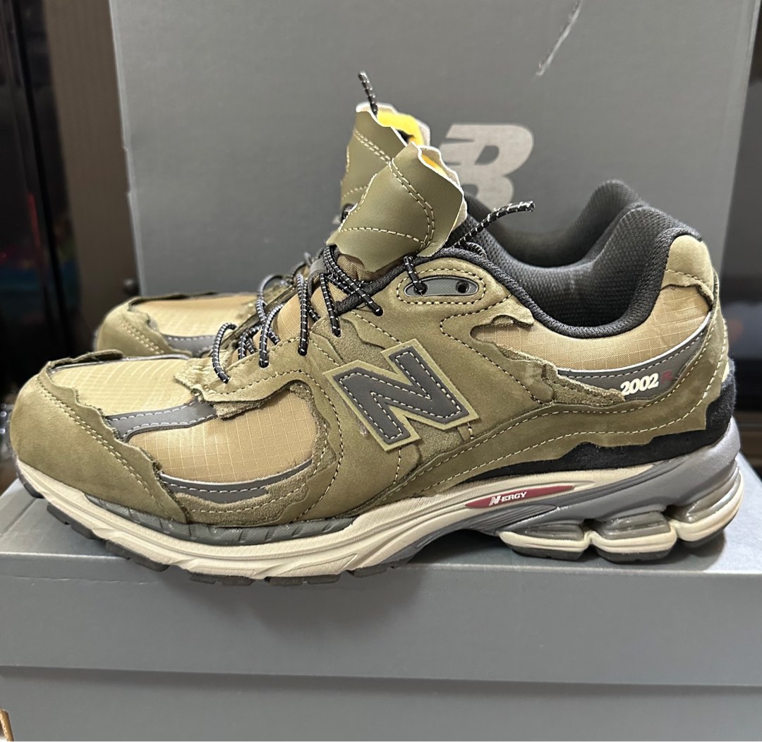NEW BALANCE M2002RDN, Men's Fashion, Footwear, Sneakers on Carousell