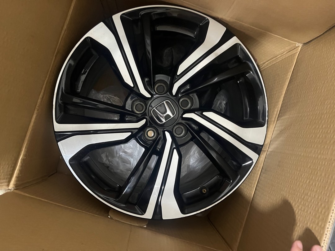 RS TURBO 2018 MAGS ONLY (17’S), Car Parts & Accessories, Mags and Tires ...