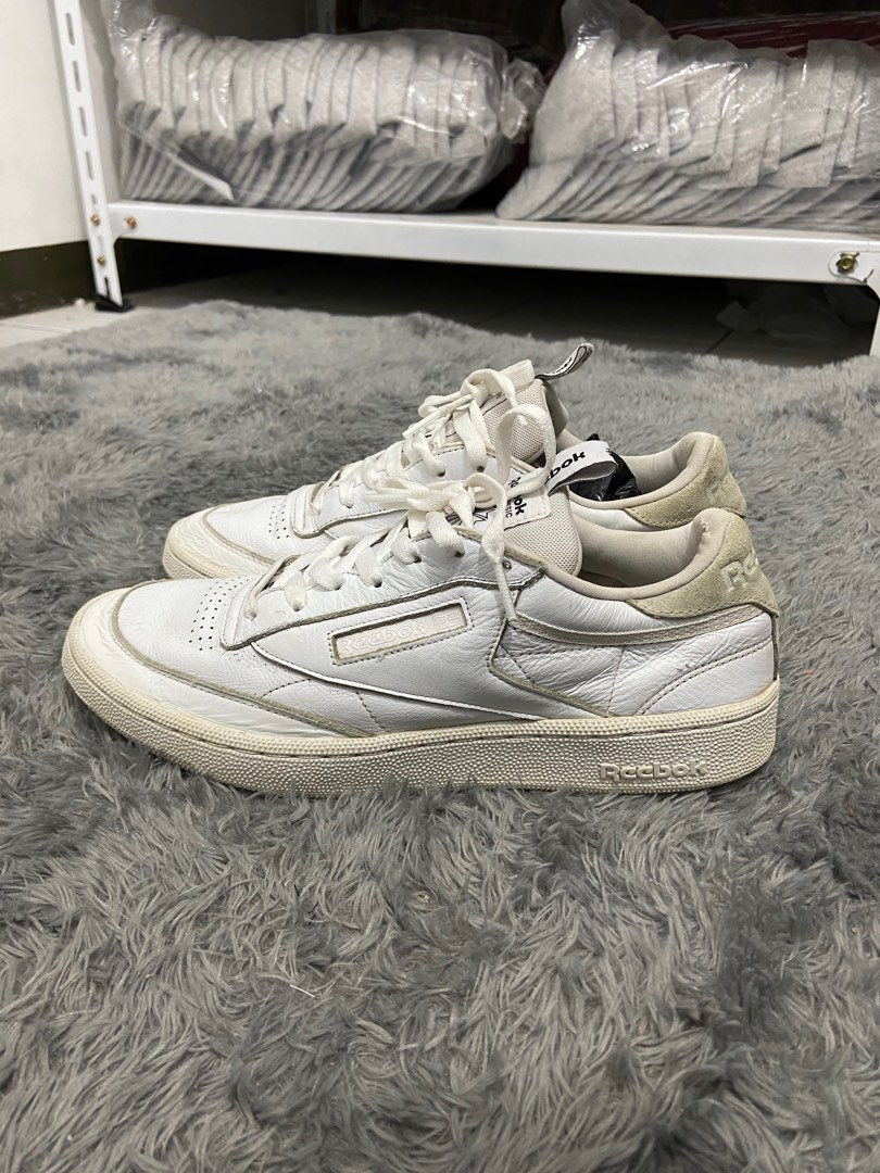 Sepatu reebok club c all white taped not converse vans, Fesyen Pria, Sepatu , Sneakers di Carousell