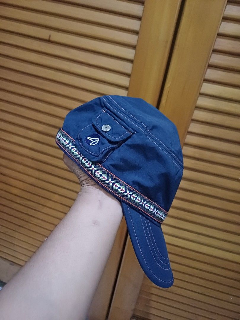 Topi Commando Louis Castel, Fesyen Pria, Aksesoris, Topi di Carousell