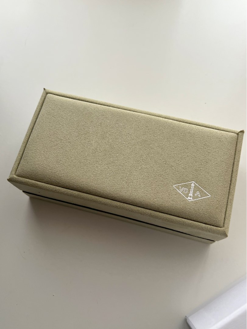 VCA - Van Cleef Bracelet Box, Luxury, Accessories on Carousell