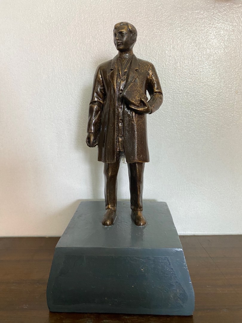 Vintage Rizal Fiber glass Figure, Hobbies & Toys, Memorabilia ...