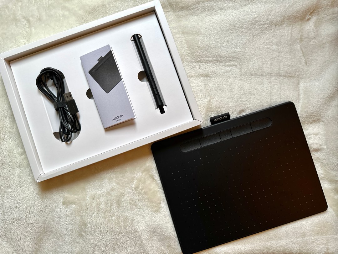 Wacom Intuos Medium, Computers & Tech, Parts & Accessories, Other ...