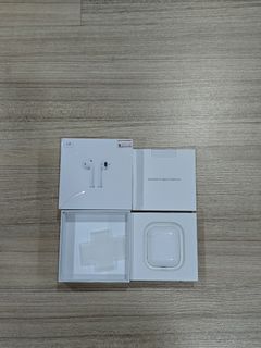 NEW Apple EarPods with Lightning Connector (Original), Audio, Earphones ...