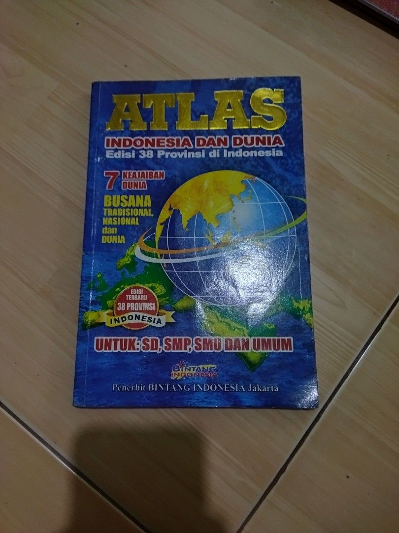 Buku atlas Indonesia, Buku & Alat Tulis, Buku di Carousell
