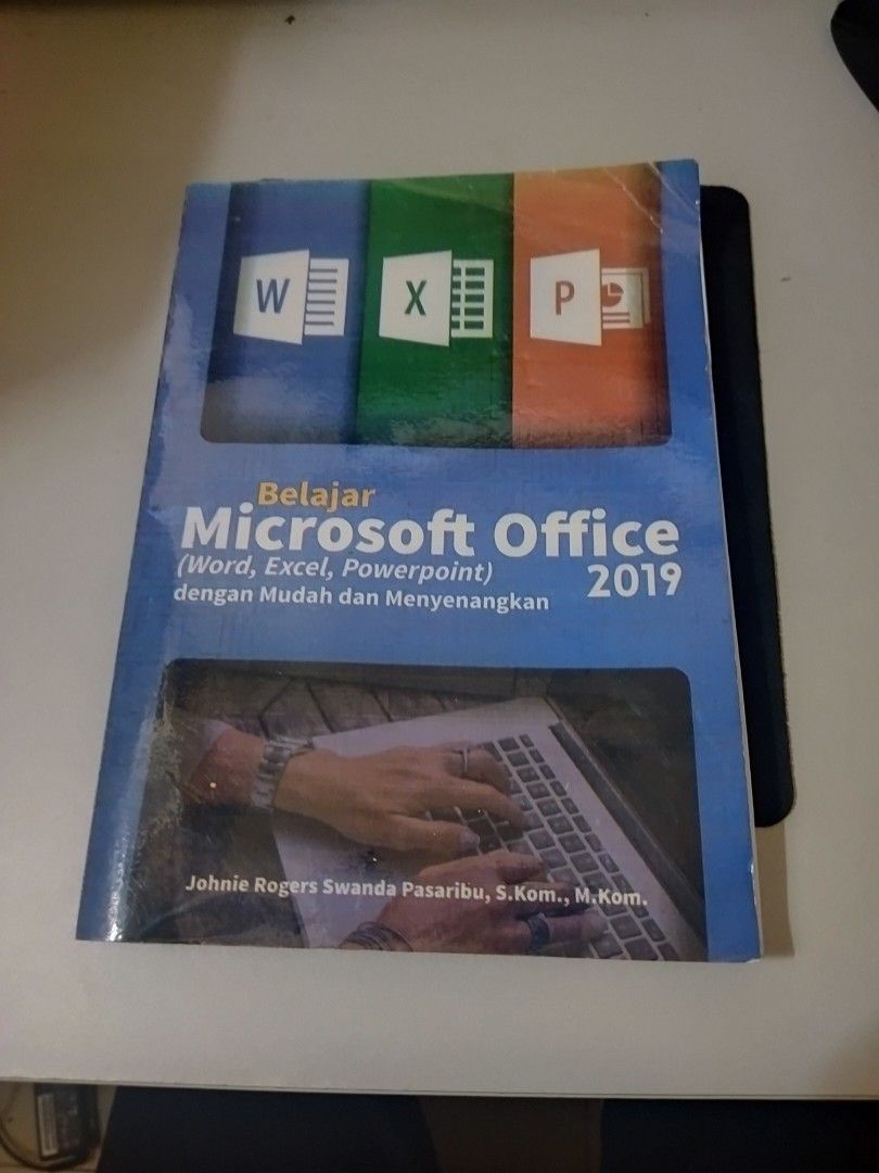 Buku Microsoft office 2019, Buku & Alat Tulis, Buku di Carousell