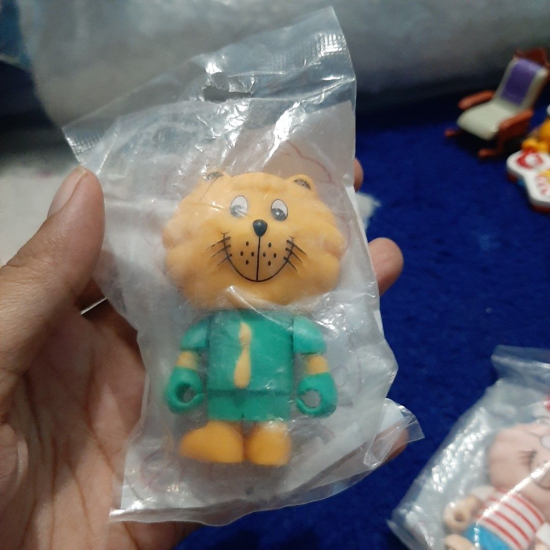 Figure singa maskot negara singapore . Baru segel, Toys & Collectibles ...