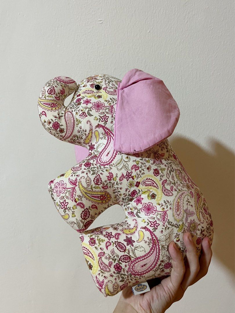 Naraya Pink Elephant, Hobbies & Toys, Toys & Games on Carousell