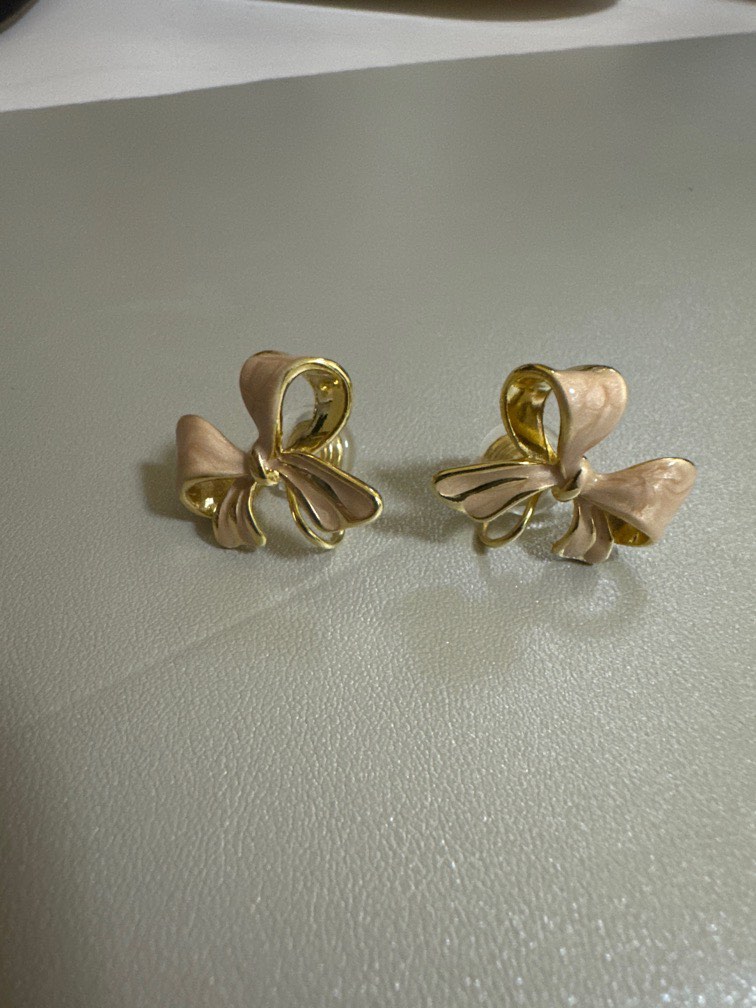 New ribbon ear clip, Women's Fashion, Jewelry & Organisers, Earrings on ...