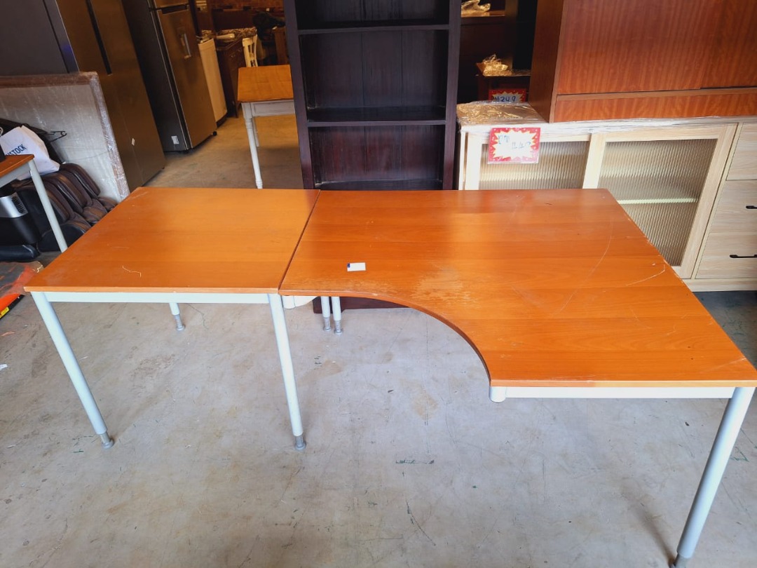 office table L shape / meja office bentuk L, Furniture & Home Living ...