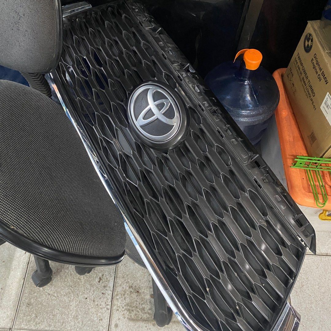 Original Grill Mobil Kijang Innova Zenix Type G 2023 + Hood Moulding ...