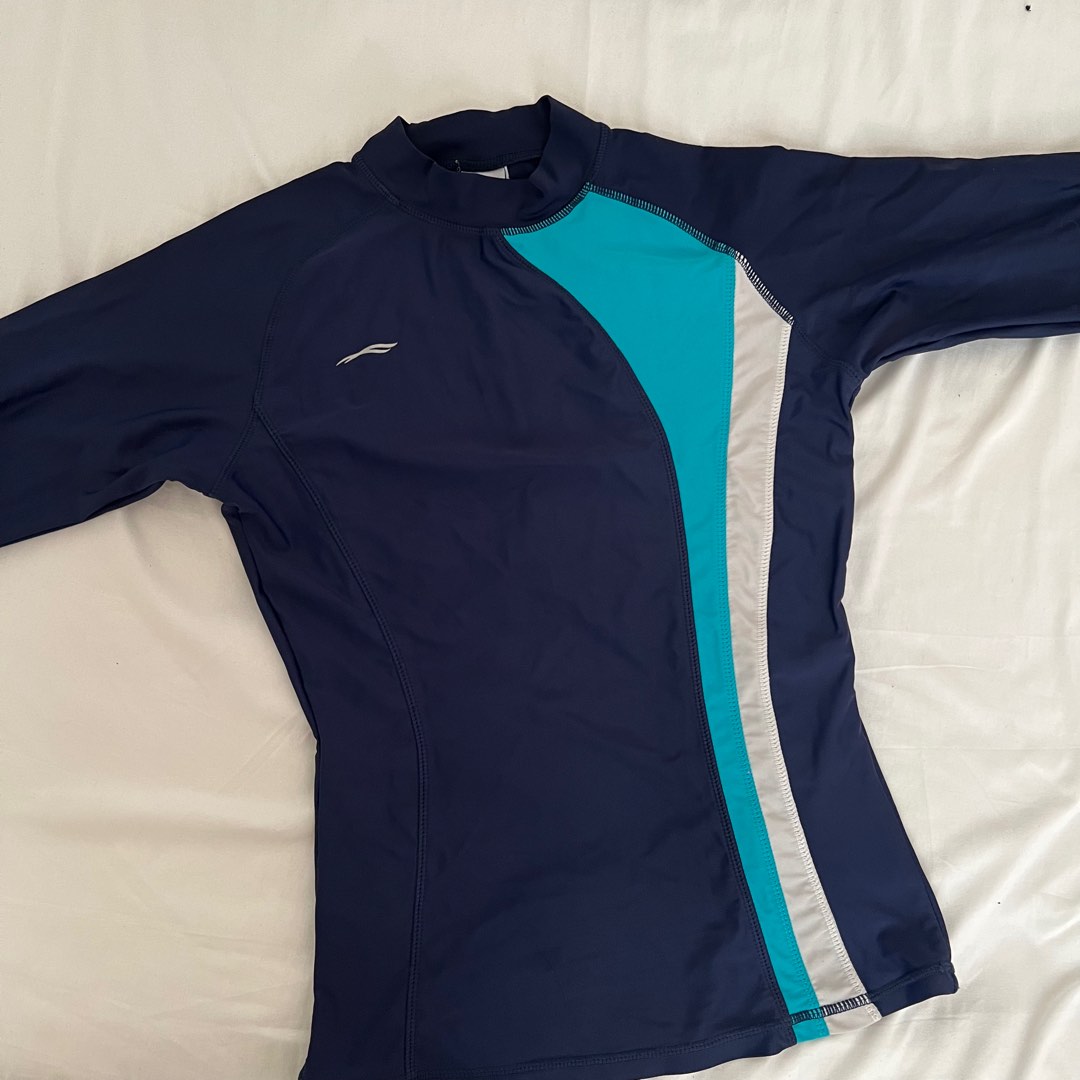 sassa blue rash guard, Women's Fashion, Swimwear, Rash guard on Carousell
