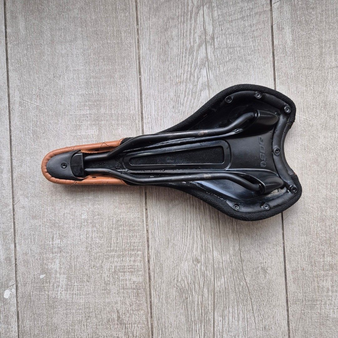 SDG Sensus saddle, Sports Equipment, Bicycles & Parts, Parts ...