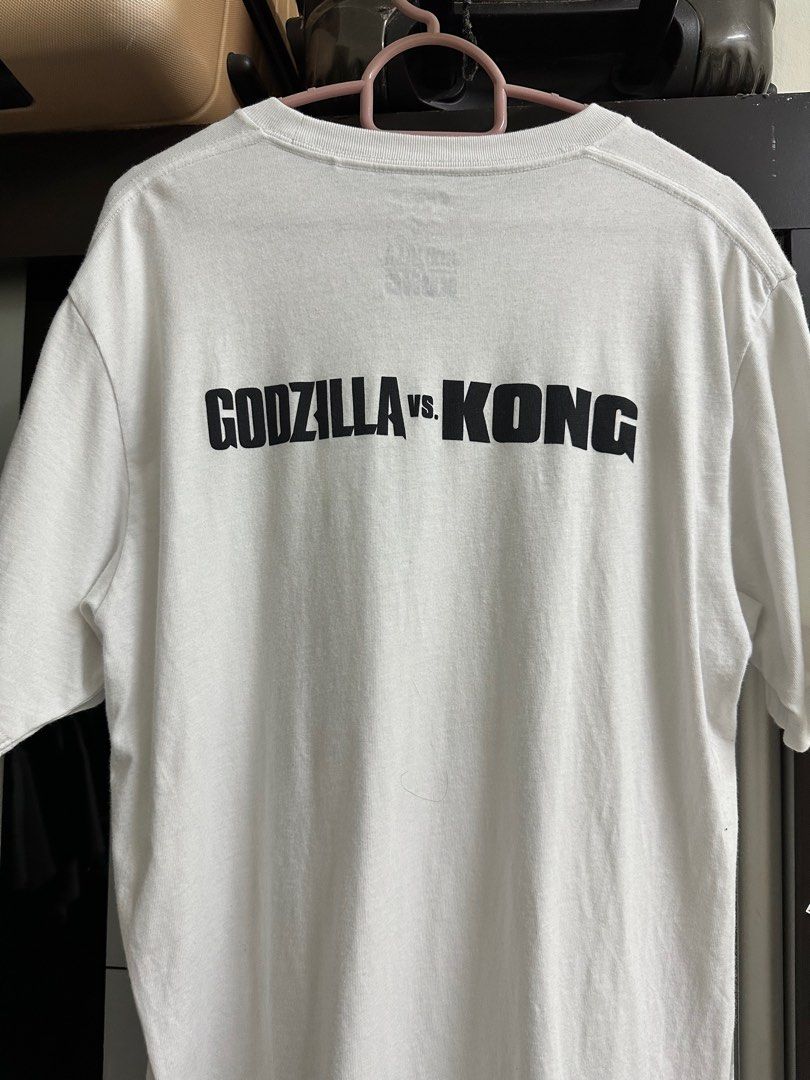 Uniqlo Godzilla VS KingKong, Men's Fashion, Tops & Sets, Tshirts & Polo ...
