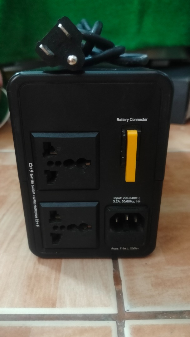 UPS APC 700 VA/360W, Computers & Tech, Parts & Accessories, Other ...