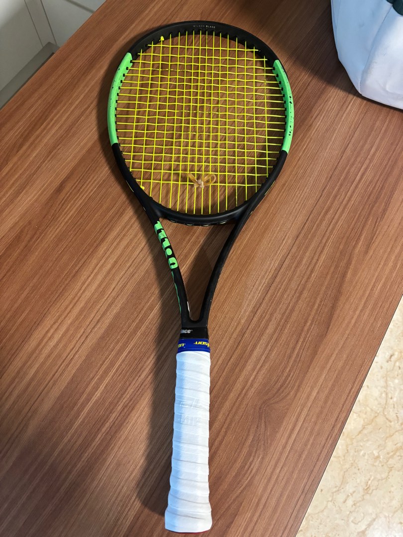Wilson Blade 98 V6 CV 16x19, Sports Equipment, Sports & Games, Racket ...