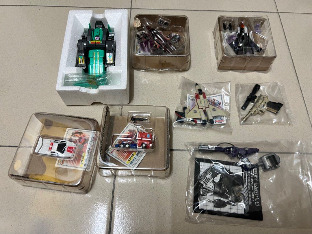 World Smallest Transformers WST series - Thrust, Skywarp, Starscream ...