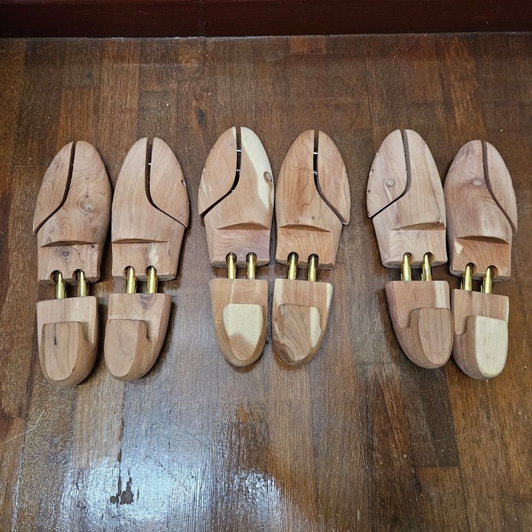 Cedar Wood Shoe Trees, Men's Fashion, Footwear, Shoe inserts ...