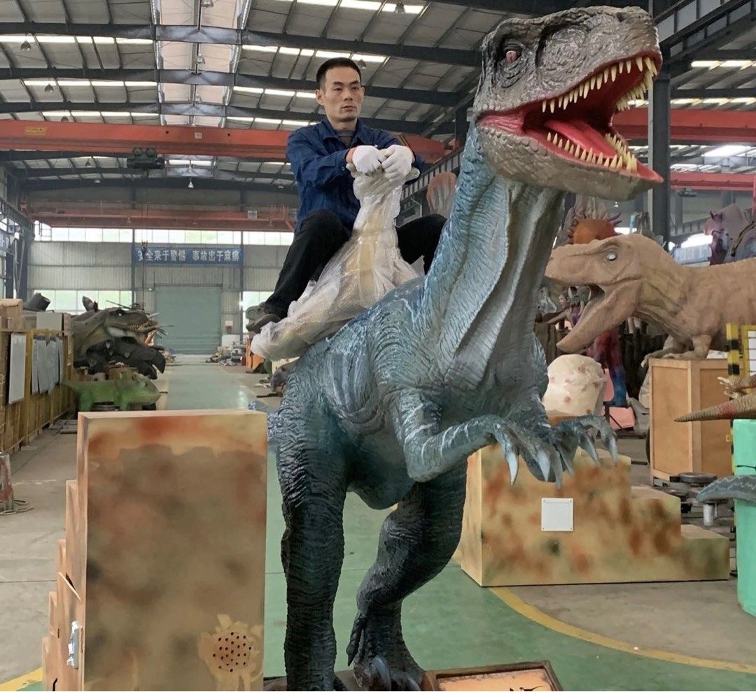Animatronic Life Size Velociraptor Dinosaur Ride Jurassic Park, Hobbies ...