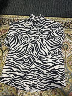 Zebra Pattern Black/White Blouse, Women's Fashion, Tops, Blouses on ...