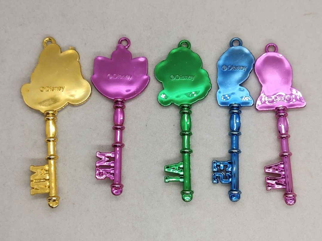 Disney Characters Colorful Plastic Keys, Hobbies & Toys, Toys & Games ...