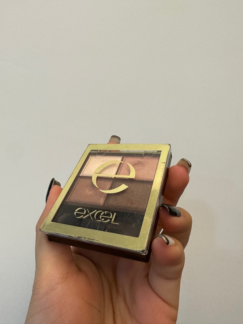 excel眼影盤-SR06, 香水、美妝、保養, 眼部彩妝、保養在旋轉拍賣