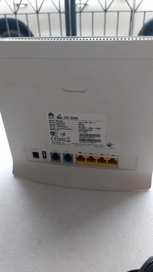 Huawei B593s-22 4G LTE Modem Router, Computers & Tech, Parts ...