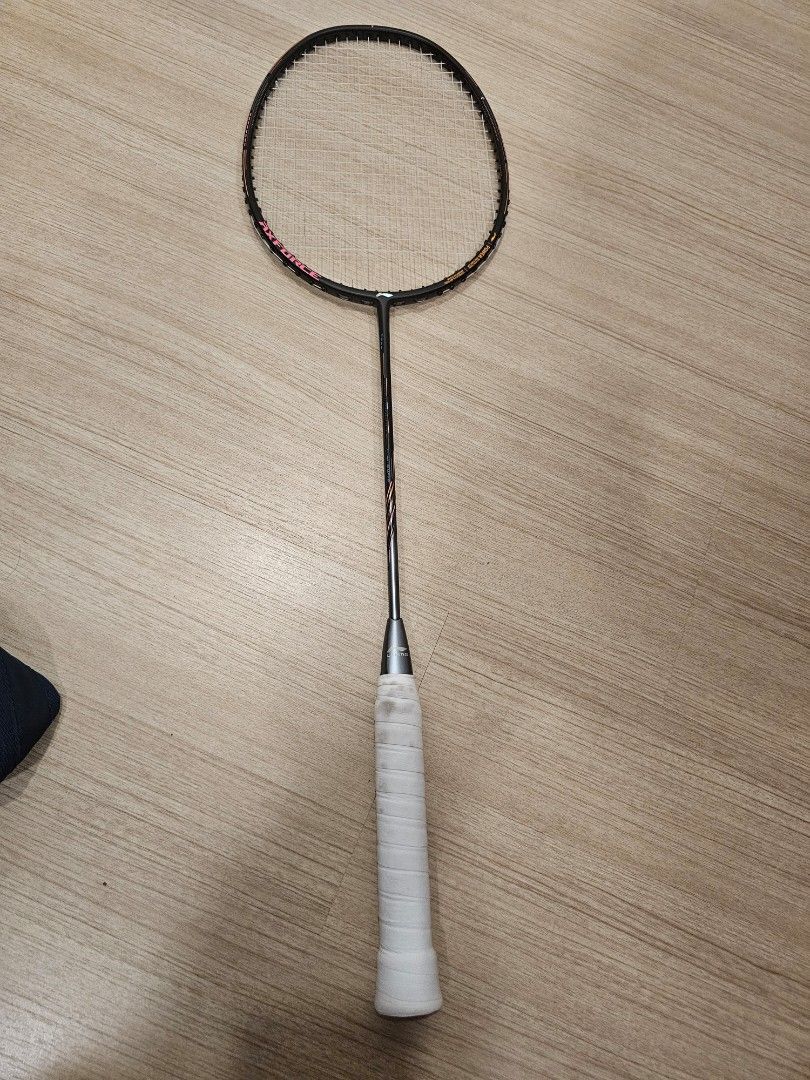 Lining AxForce 80 Racket, Sports Equipment, Other Sports Equipment and ...
