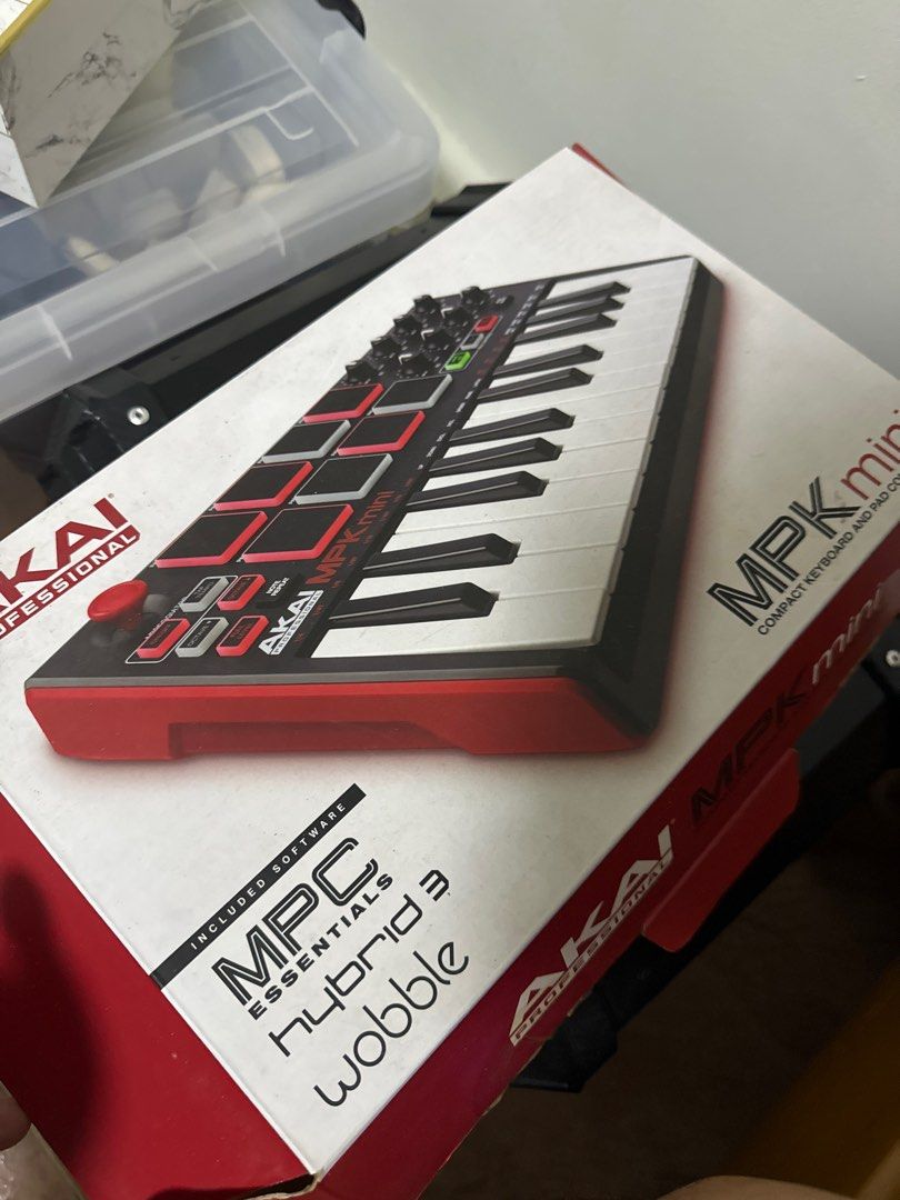 MPK MINI COMPACT KEYBOARD, Hobbies & Toys, Music & Media, Musical ...