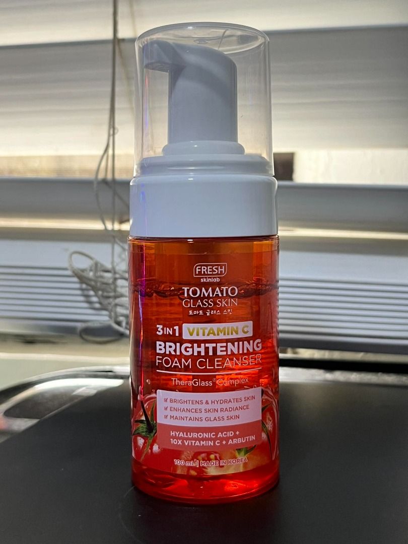 Random Skincare Products - Dermorepubliq, Fresh Skinlab, Luxe Organix ...