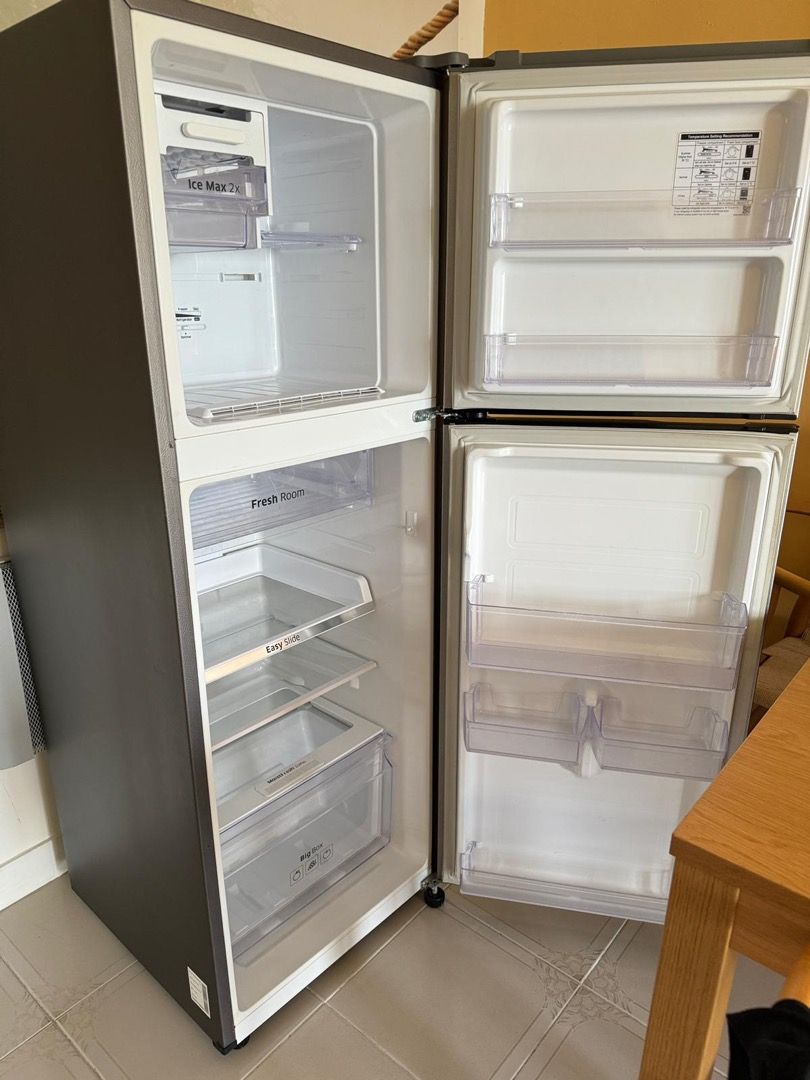 Samsung Refrigerator RT22 FARAD 234 liters capacity, 家庭電器, 廚房電器, 雪櫃及冰櫃 ...
