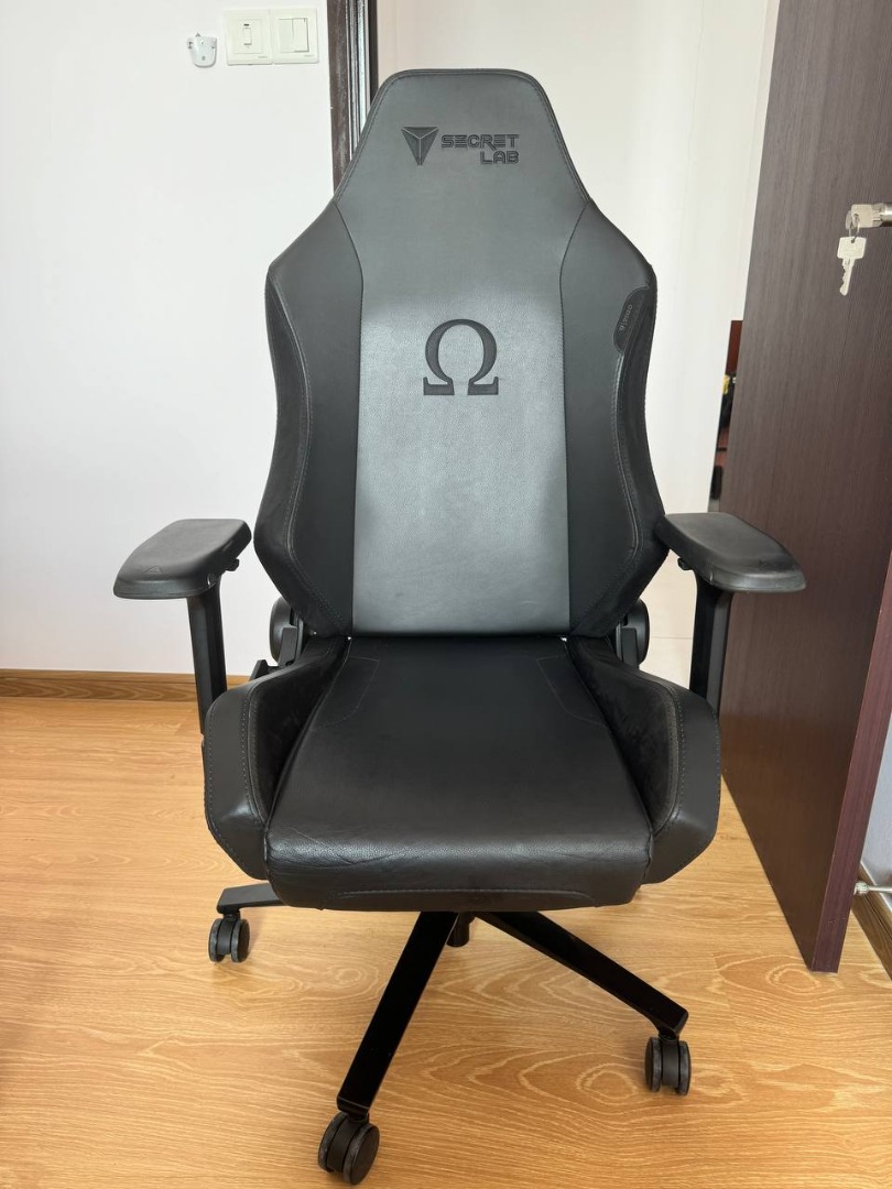 Secret Lab Omega 2020 Black Office Gaming Chair, Furniture & Home ...