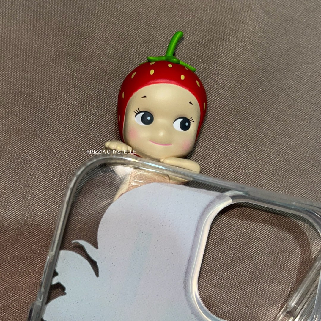 Sonny Angel Strawberry Hipper Set, Hobbies & Toys, Toys & Games on ...