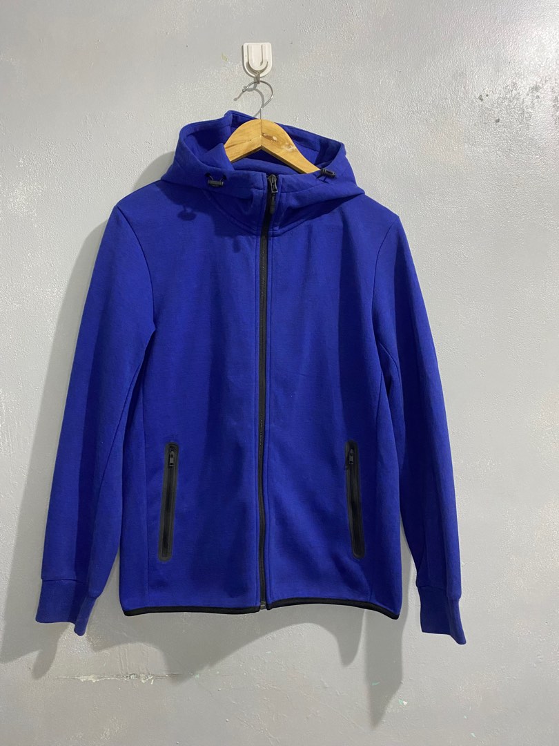 Uniqlo block tech jacket, Men's Fashion, Coats, Jackets and Outerwear ...