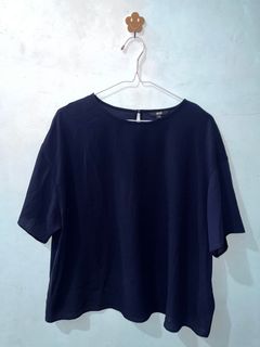Uniqlo Basic Top, Women's Fashion, Tops, Shirts on Carousell