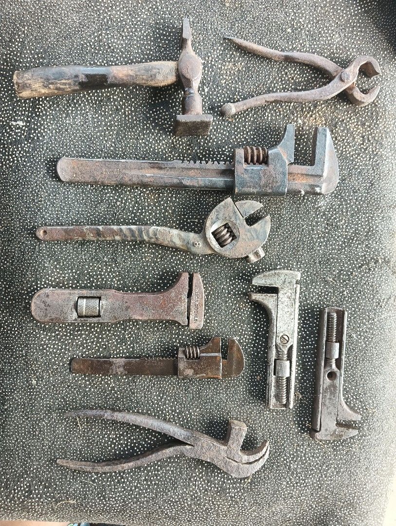 Vintage tools, Hobbies & Toys, Stationery & Craft, Craft Supplies ...