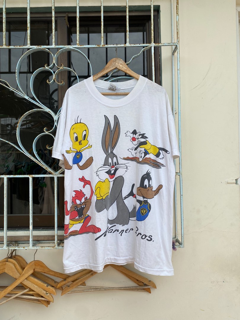 Vintage Warner Bros Big Print, Men's Fashion, Tops & Sets, Tshirts ...