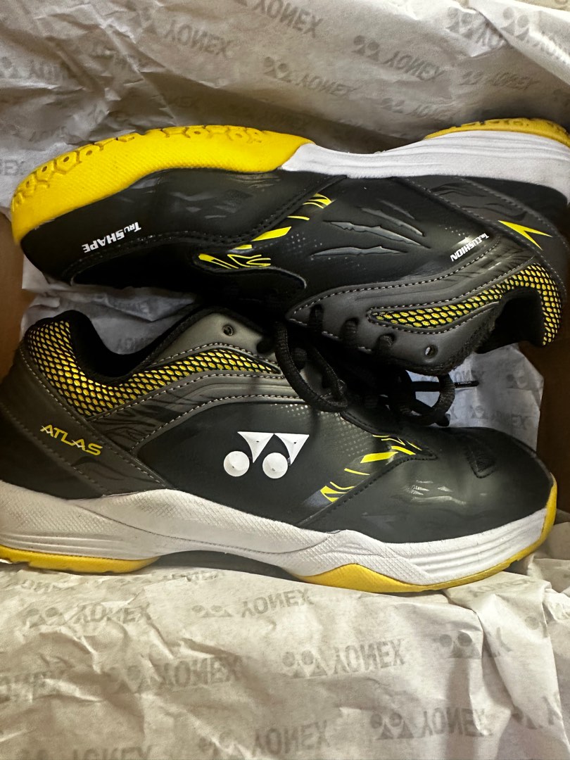 Yonex Original Badminton Shoes, Men's Fashion, Footwear, Sneakers on ...