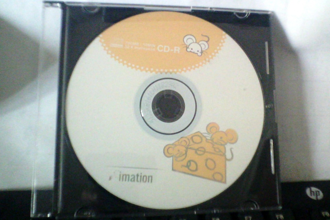 Blank Imation Compact Disc Recordable (CD-R) with plastic hard casing ...