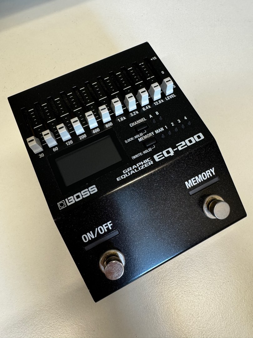 Boss EQ-200 Graphic Equalizer, Hobbies & Toys, Music & Media, Music ...