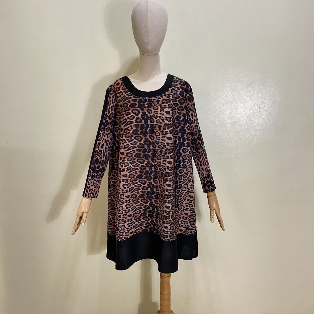 C154 - fait a main Paris Leopard Print Semi-sheer (Issey Miyake Pleats ...