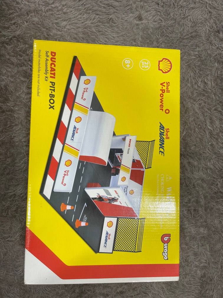 DUCATI PIT BOX SEGEL, Toys & Collectibles, Mainan di Carousell
