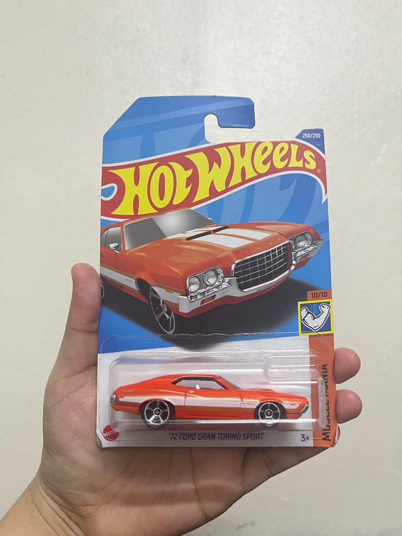 Ford gran hotwheels, Hobbies & Toys, Toys & Games on Carousell