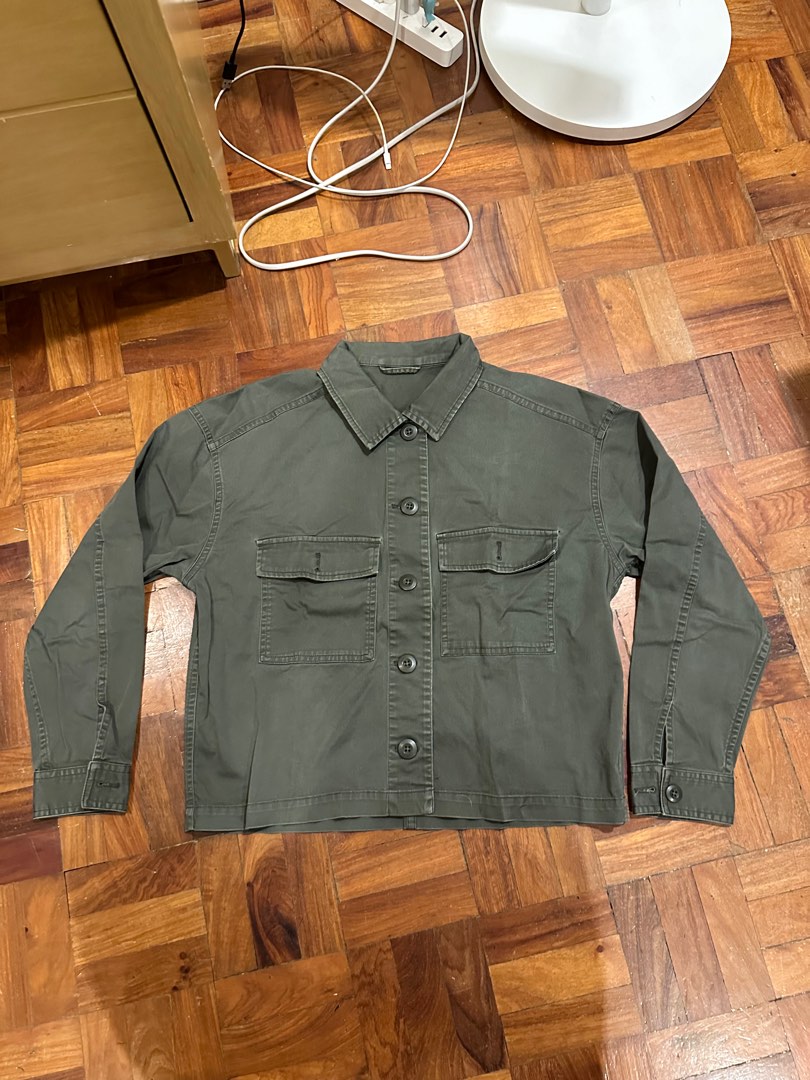 GU Jacket (Green), Women's Fashion, Coats, Jackets and Outerwear on ...