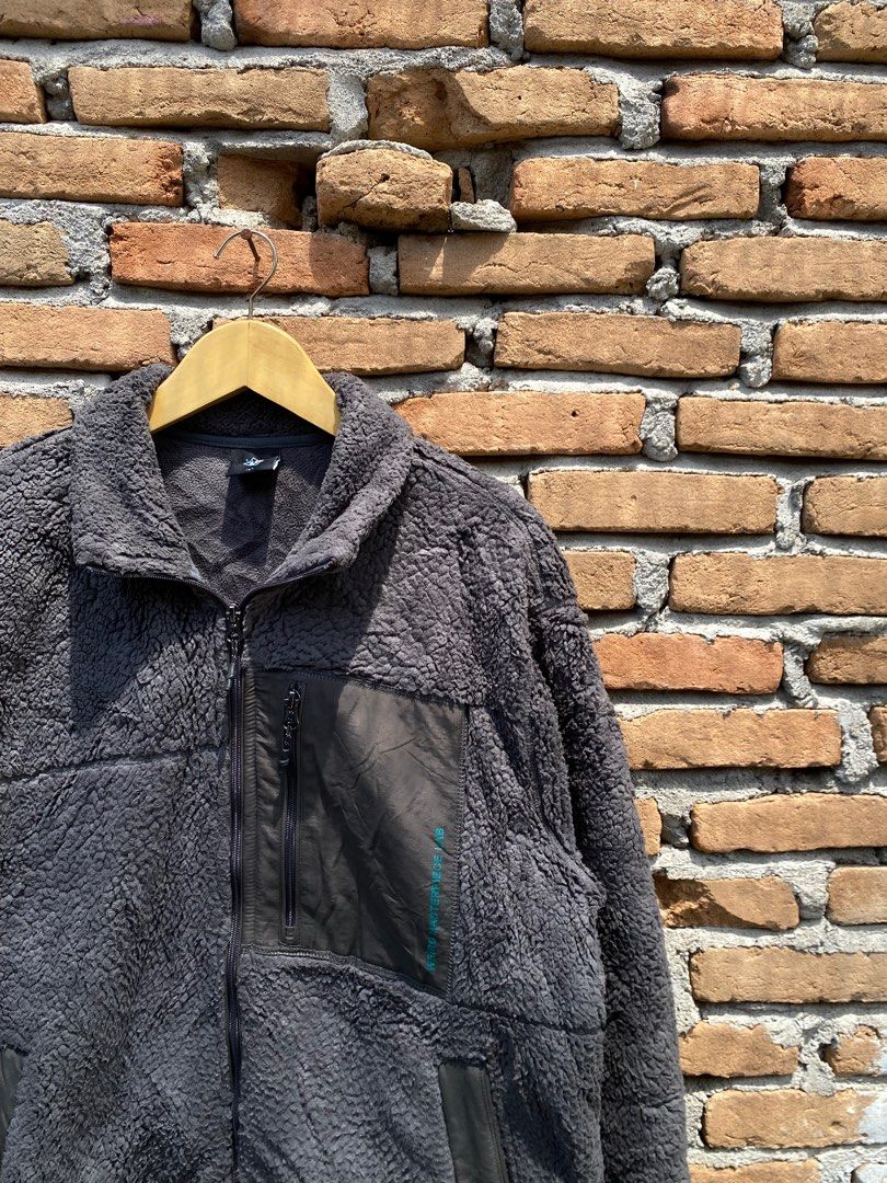 Jaket flece sherpa weird masterpiece lab, Fesyen Pria, Pakaian , Baju ...