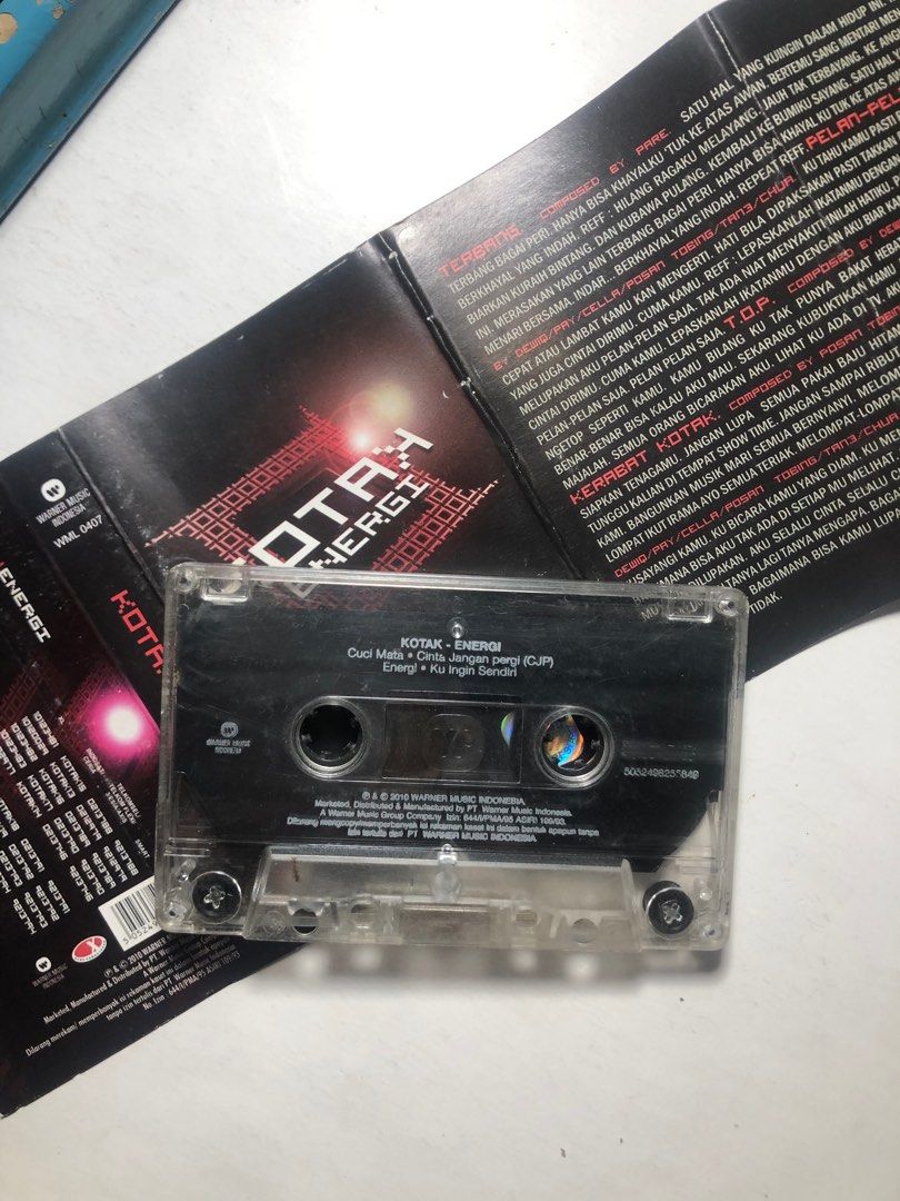 Kaset pita Kotak Band - Energi, Musik & Media, CD, DVD & Lainnya di ... Kaset pita Kotak Band - Energi, Musik & Media, CD, DVD & Lainnya di ...
