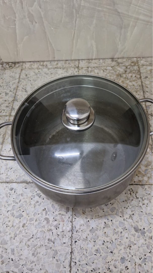 La gourmet stainless steel pot, Furniture & Home Living, Kitchenware ...